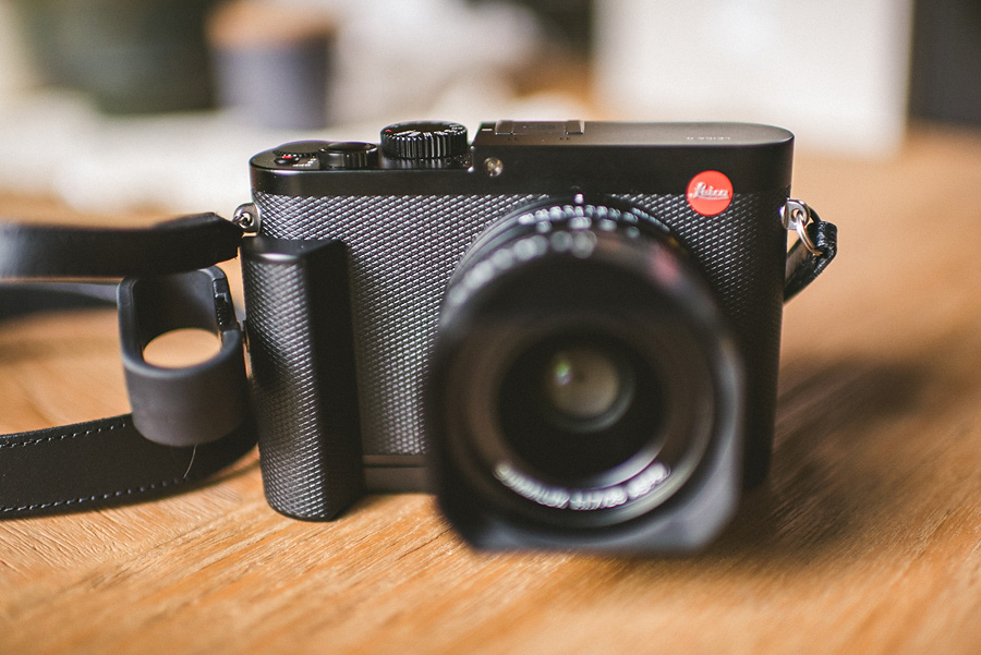 Leica q review store